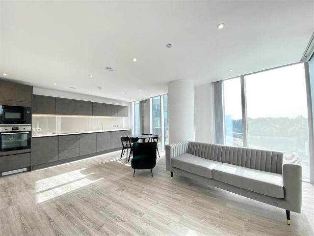 The Blade, Manchester 2 bed apartment to rent £1,800 pcm £415 pw