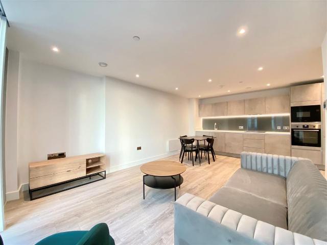 The Blade, Manchester M15, 2 bed flat to rent, £1,850 pcm | PrimeLocation