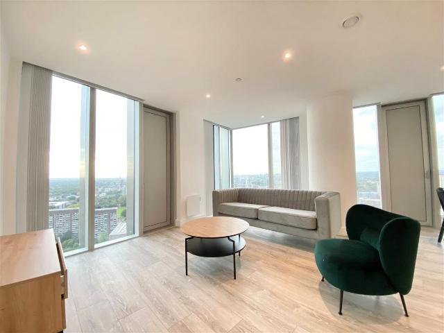 The Blade, Manchester M15, 2 bed flat to rent, £1,950 pcm | PrimeLocation