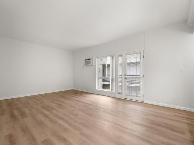 The Blake LA Studio Apartment for Rent at 733 N Kings Rd, Los Angeles, CA 90069 Mid City West