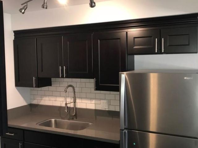 The Bloc Apartments 1 Bedroom Apartment for Rent at 104 E Leatrice Ln, Anaheim, CA 92802