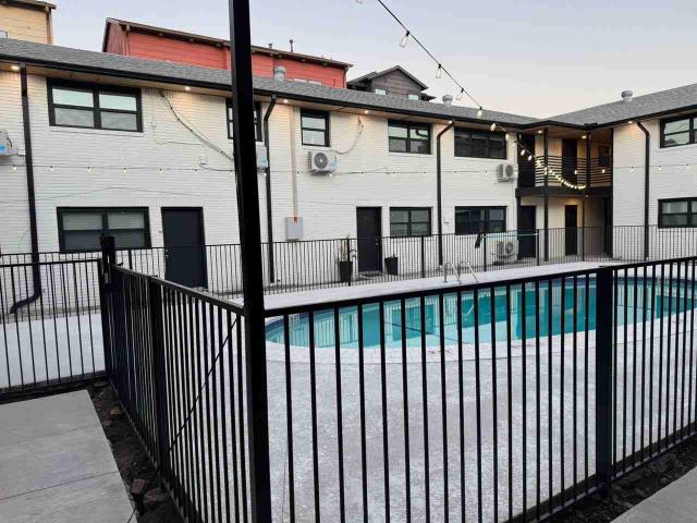 The Block At Montrose Studio Apartment for Rent at 1508 California St, Houston, TX 77006 Neartown Montrose
