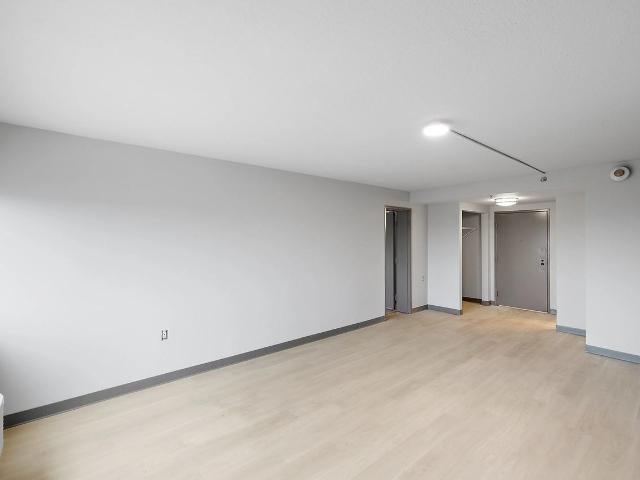 The Block at Sterling Heights 1 Bedroom Apartment for Rent at 34911 Van Dyke Ave, Sterling Heights, MI 48312 Sterling Heights