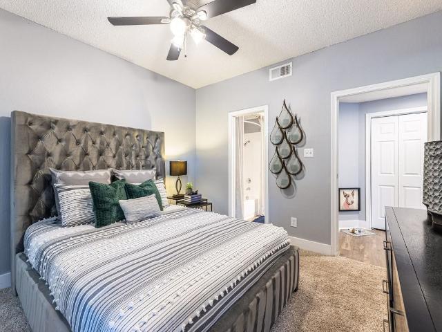 The Bradford on the Park 1 Bedroom Apartment for Rent at 2300 Central Park Blvd, Bedford, TX 76022