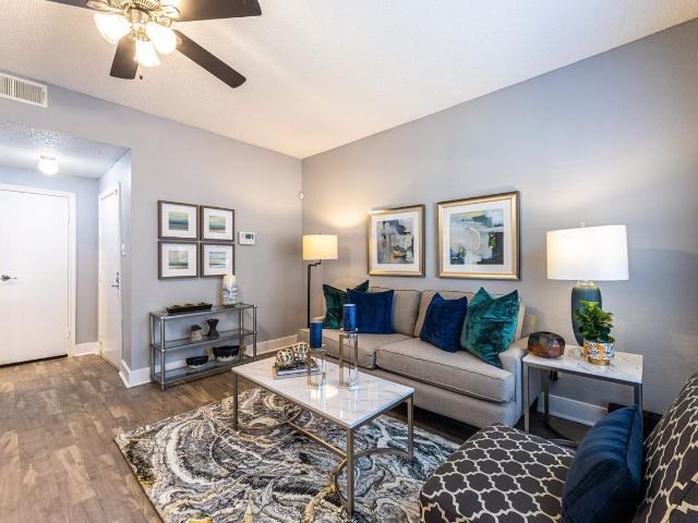 The Bradford on the Park 2 Bedroom Apartment for Rent at 2300 Central Park Blvd, Bedford, TX 76022