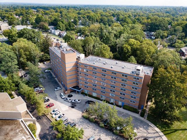 The Bradford Studio Apartment for Rent at 1500 Groesbeck Rd, Cincinnati, OH 45224 College Hill