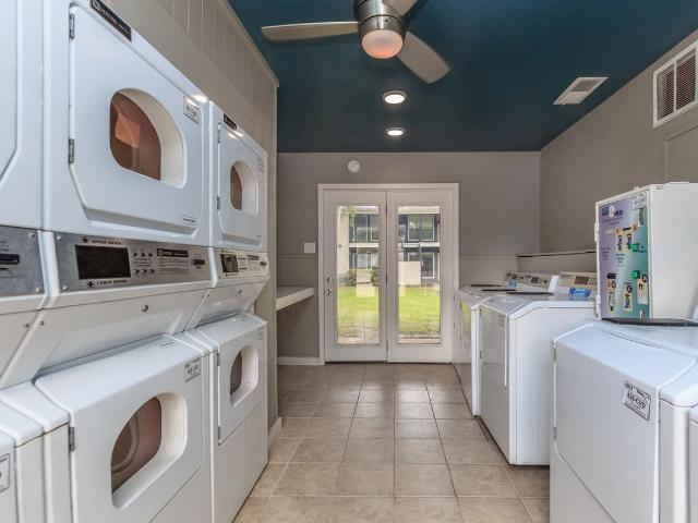 The Breakers 1 Bedroom Apartment for Rent at 8801 Monticello Dr, Texas City, TX 77591