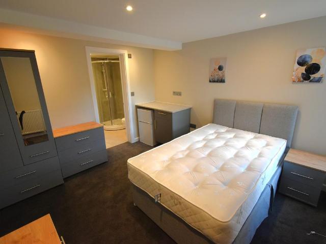 The Brent, Dartford DA1, Room to rent, £900 pcm | PrimeLocation
