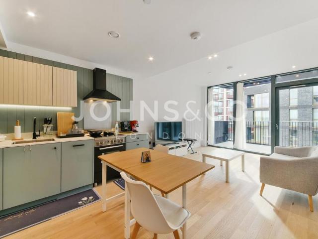 The Brentford Project, Brentford. 1 bed apartment to rent £1,950 pcm £450 pw
