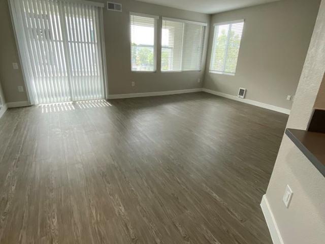 The Bridge at Emeryville 2 Bedroom Apartment for Rent at 1325 40th St, Emeryville, CA 94608