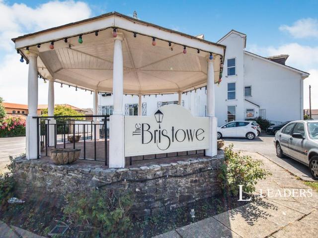 The Bristowe, 2 6 Grange Road. 1 bed flat to rent £1,000 pcm £231 pw