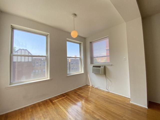 The Brittany 1 Bedroom Apartment for Rent at 5528 N Kenmore Ave, Chicago, IL 60640 Edgewater