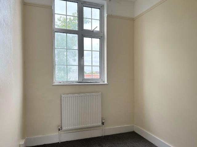 The Broadway, Southall, Middlesex UB1, 4 bed property to rent, £2,600 pcm | PrimeLocation