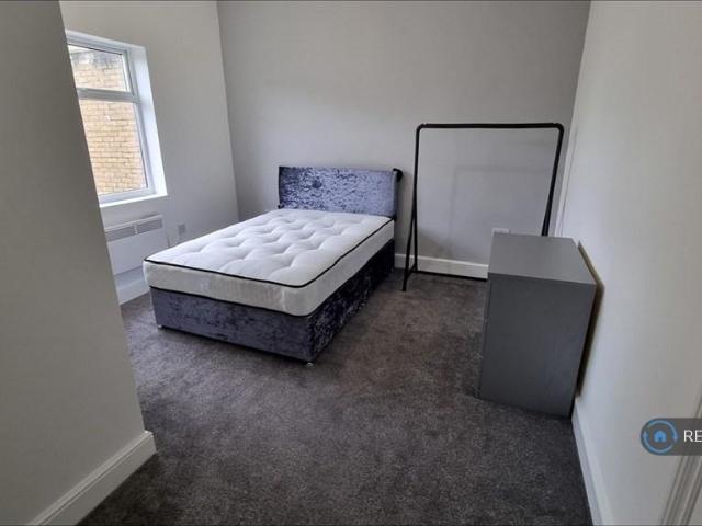 The Broadway, Stanmore, HA7 1 bed in a flat share to rent £1,000 pcm £231 pw