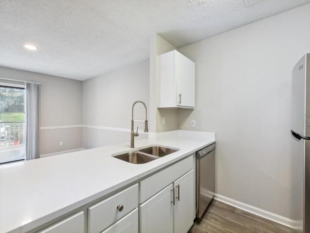 The Brook 2 Bedroom Apartment for Rent at 9924 Oakbrook Dr, Charlotte, NC 28210 Seven Eagles