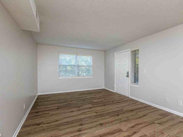 The Brooks at 808 1 Bedroom Apartment for Rent at 808 E 100th Ter, Kansas City, MO 64131 Linden Hills And Indian Heights