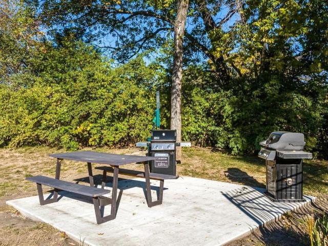The Brooks at 808 2 Bedroom Apartment for Rent at 808 E 100th Ter, Kansas City, MO 64131 Linden Hills And Indian Heights