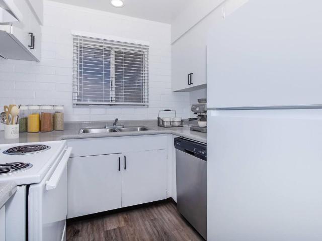 The Bronte East 1 Bedroom Apartment for Rent at 325 W 5th St, Mesa, AZ 85201