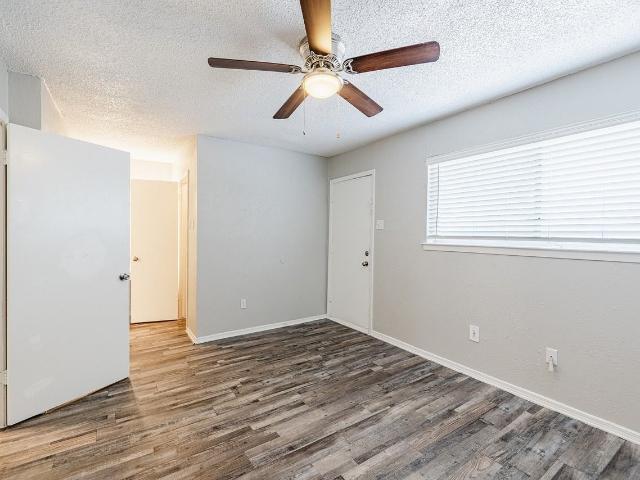 The Burgundy Apartments 2 Bedroom Apartment for Rent at 11911 Marsh Ln, Dallas, TX 75234