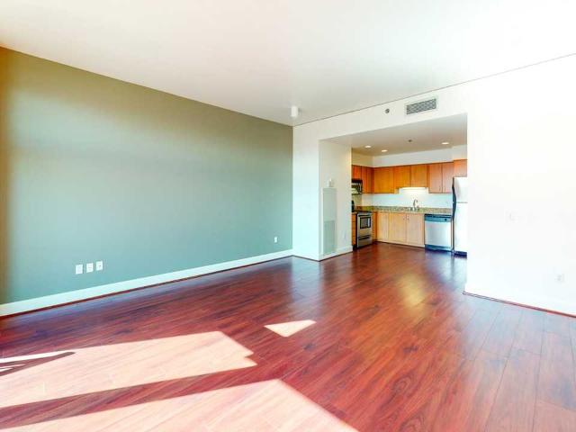 The Burlington Tower 1 Bedroom Apartment for Rent at 900 Northwest Lovejoy Street, Portland, OR 97209 Pearl