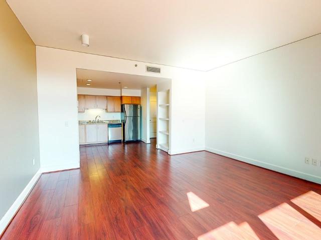 The Burlington Tower 2 Bedroom Apartment for Rent at 900 Northwest Lovejoy Street, Portland, OR 97209 Pearl