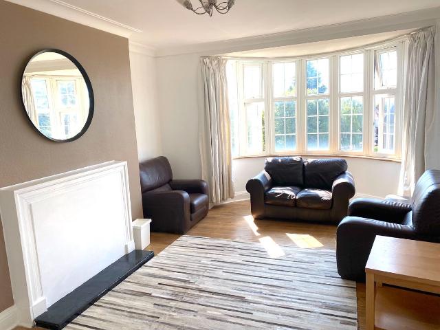 The Burroughs, London NW4, 2 bed flat to rent, £1,975 pcm | PrimeLocation