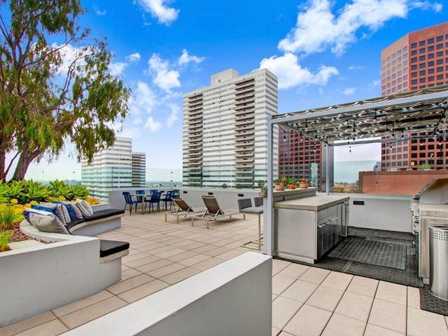 The BW 3 Bedroom Apartment for Rent at 1168 S Barrington Ave, Los Angeles, CA 90049 Brentwood