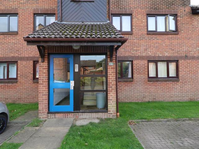 The Goodwins, Tunbridge Wells TN2, 2 bed flat to rent, £1,350 pcm | PrimeLocation