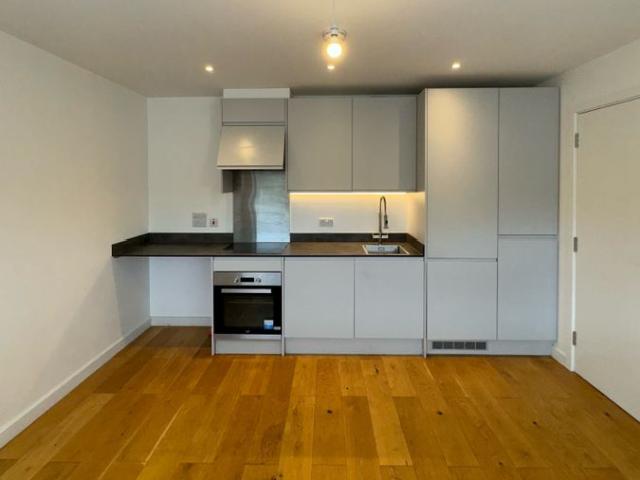 The Gore, Basildon SS14, 1 bed flat to rent, £1,175 pcm | PrimeLocation