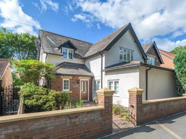 The Gatehouse, North End, 5 Bedroom Detached