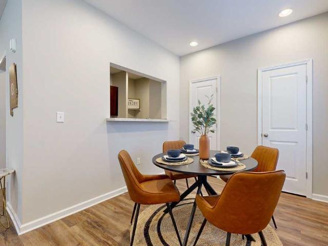 The Gates at South Bend 2 Bedroom Apartment for Rent at 3831 3rd Avenue East, Tuscaloosa, AL 35405
