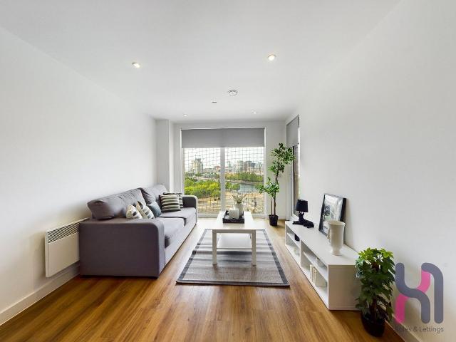 The Gateway, 15 Trafford Road, Salford M5, 2 bed flat to rent, £1,250 pcm | PrimeLocation