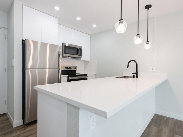 The Gateway 2 Bedroom Apartment for Rent at 460 Davis Ct, San Francisco, CA 94111 Financial District