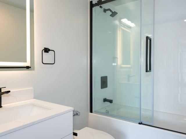 The Gateway 2 Bedroom Apartment for Rent at 460 Davis Court, San Francisco, CA 94111 Financial District