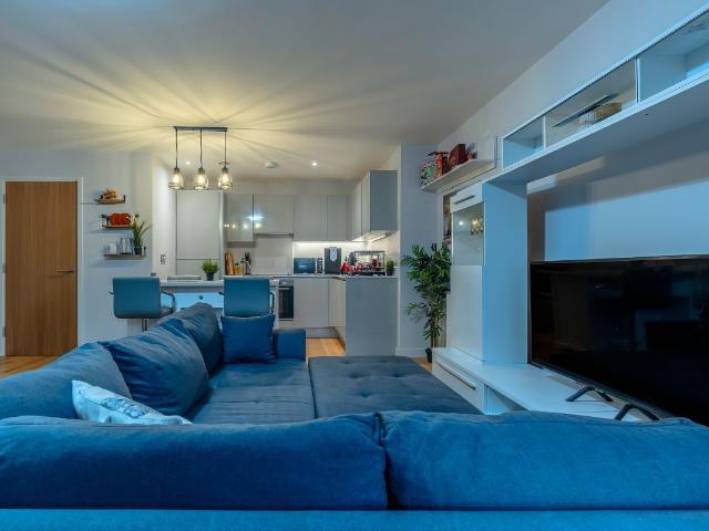 The Gateway, Bristol BS1, 1 bed flat to rent, £3,250 pcm | PrimeLocation