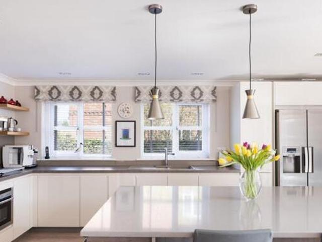 The Gables, Moor End, 5 Bedroom Detached