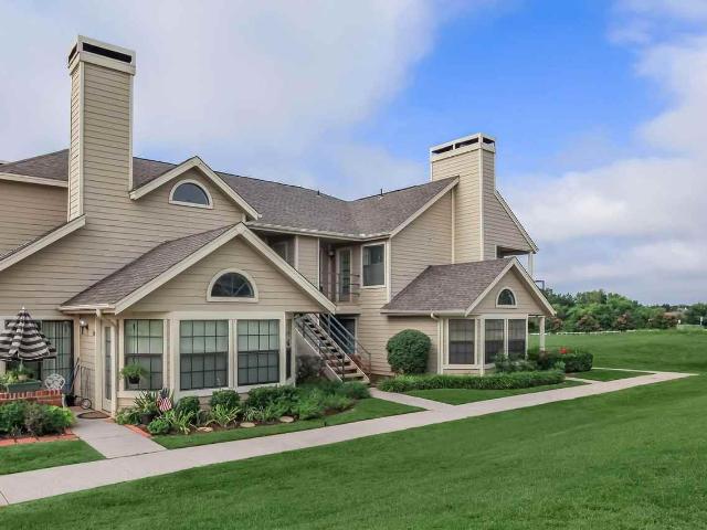 The Gables Apartments 2 Bedroom Apartment for Rent at 12901 N Macarthur Blvd, Oklahoma City, OK 73142 Van Buren