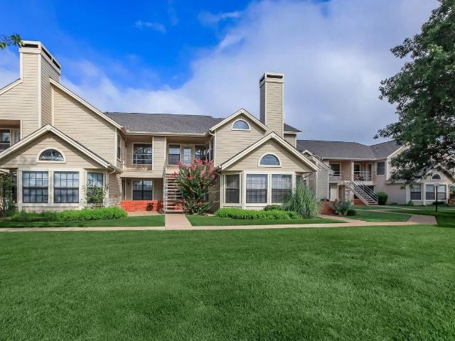 The Gables Apartments 2 Bedroom Apartment for Rent at 12901 N Macarthur Blvd, Oklahoma City, OK 73142 Van Buren