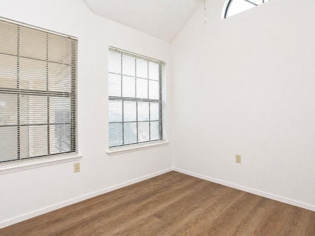 The Gables Apartments 2 Bedroom Apartment for Rent at 12901 N Macarthur Blvd, Oklahoma City, OK 73142 Van Buren
