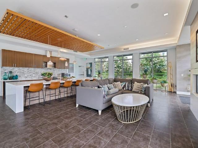 The Galloway 3 Bedroom Apartment for Rent at 4863 Willow Rd, Pleasanton, CA 94588