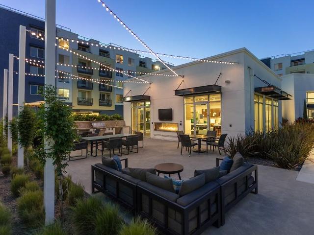 The Galloway 3 Bedroom Apartment for Rent at 4863 Willow Rd, Pleasanton, CA 94588