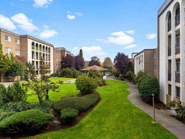The Galleria 1 Bedroom Apartment for Rent at 10500 Meridian Ave N, Seattle, WA 98133 North College Park