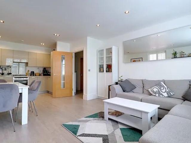 The Galleries, Brentwood, CM14, Property for rent