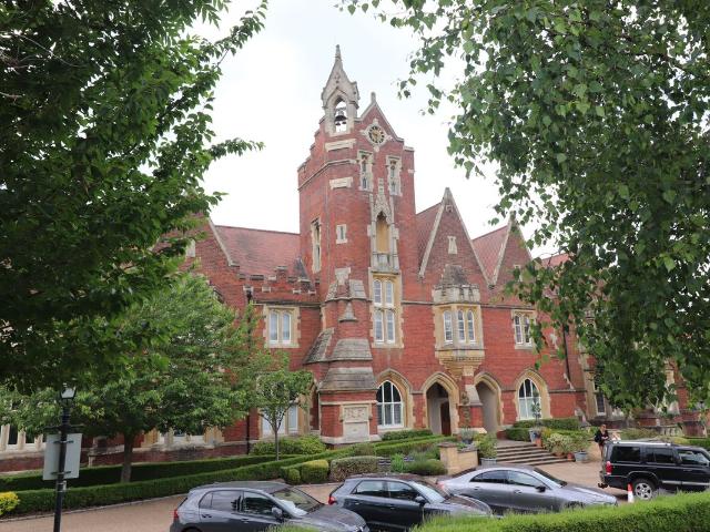 The Galleries, Brentwood CM14, Studio to rent, £1,250 pcm | PrimeLocation
