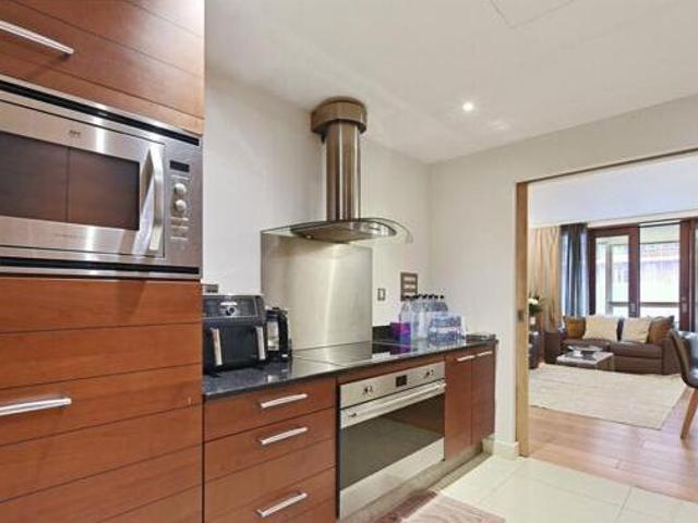 The Galleries, St Johns Wood, 3 Bedroom Flat