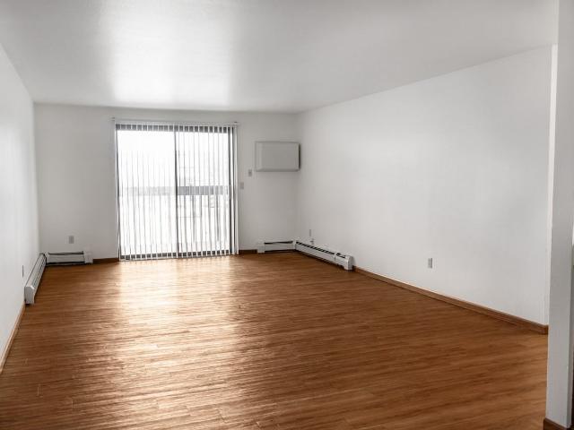 The Gallery Apartments 2 Bedroom Apartment for Rent at 615 N 39th St, Grand Forks, ND 58203