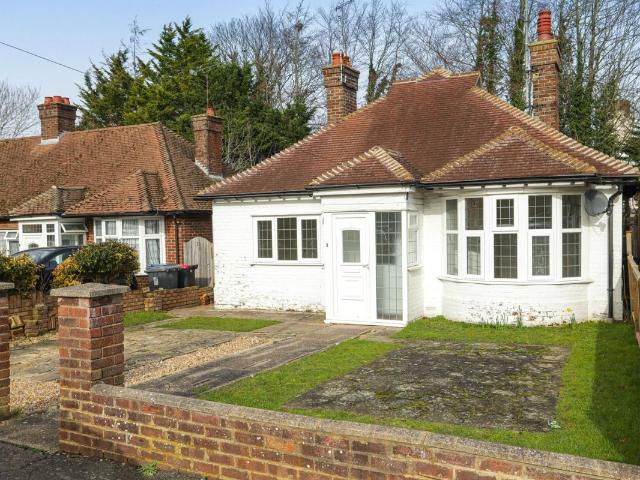 The Gap, Canterbury, Kent CT1, 2 bed bungalow to rent, £1,300 pcm | PrimeLocation