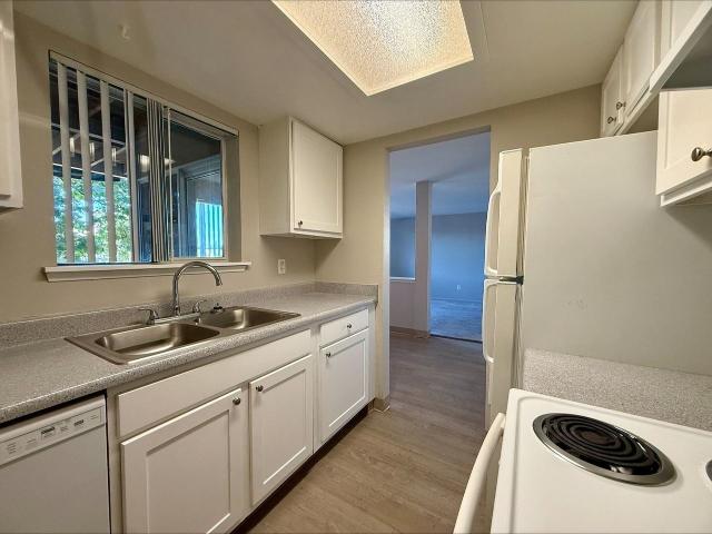 The Gardens Apartments 1 Bedroom Apartment for Rent at 1420 17th St Se, Auburn, WA 98002 South Auburn