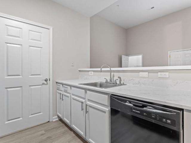 The Gardens at Manchester 2 Bedroom Apartment for Rent at 1420 Hull St, Richmond, VA 23224 Blackwell