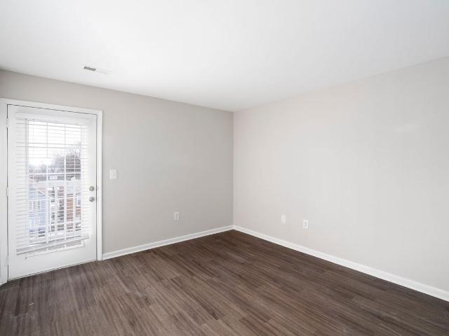 The Gardens at Manchester 3 Bedroom Apartment for Rent at 1420 Hull St, Richmond, VA 23224 Blackwell